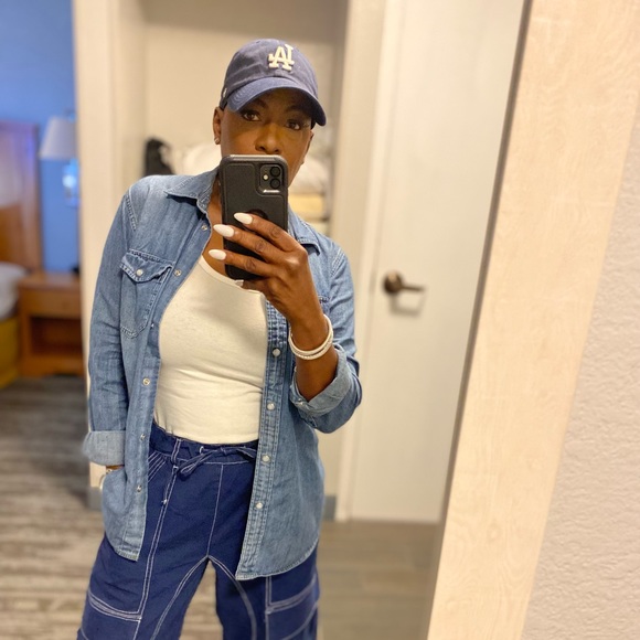 Shawn's Closet (@shawnchenelle) | Poshmark